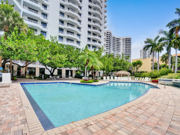 Available Units - Parc Central East